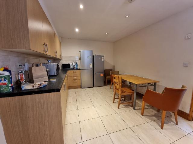 Valentia Road, Oxford OX3, 6 bed semi detached house to rent, £3,650 pcm | PrimeLocation