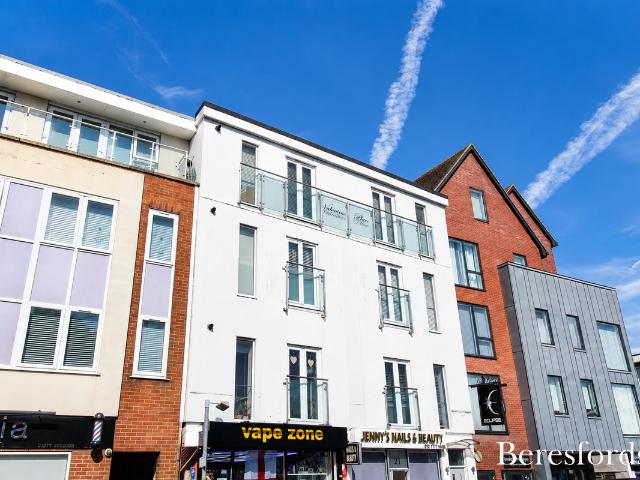 Valentino Place, Ongar Road CM15, 2 bed flat to rent, £1,695 pcm | PrimeLocation