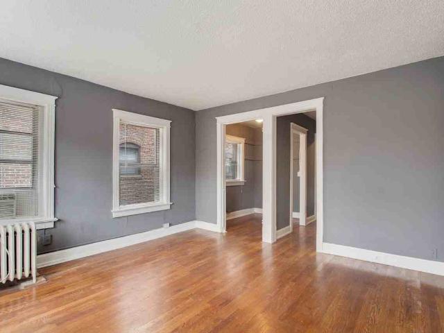 Valentine Apartments/Valentine 24 Apartments LLC Studio Apartment for Rent at 3743 Washington St, Kansas City, MO 64111 Valentine