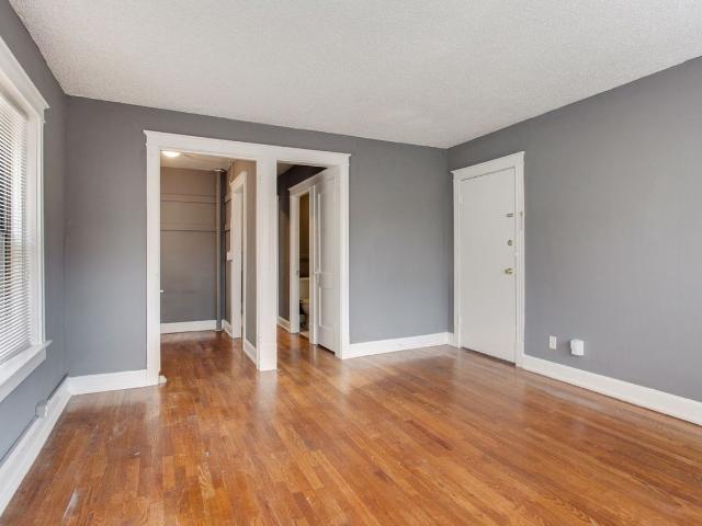 Valentine Apartments/Valentine 24 Apartments LLC Studio Apartment for Rent at 3743 Washington St, Kansas City, MO 64111 Valentine