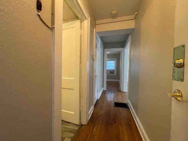 Valentine Place Apartments 1 Bedroom Apartment for Rent at 1301 Valentine Rd, Kansas City, MO 64111 Volker