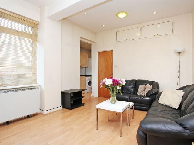 Valetta Road, Acton, London W3, 2 bed flat to rent, £1,650 pcm | PrimeLocation