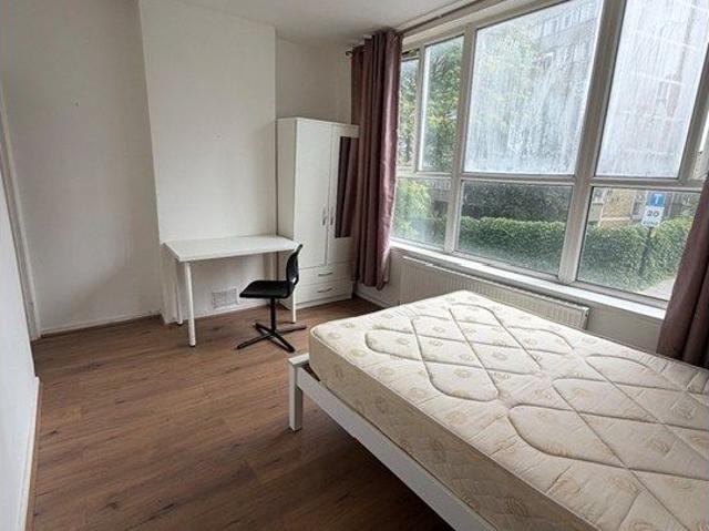 Vallance Road, London E1, Room to rent, £950 pcm | PrimeLocation