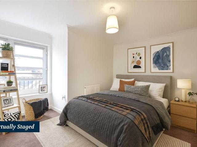 Vallance Road, Whitechapel, London, E1 2 bed flat to rent £2,400 pcm £554 pw