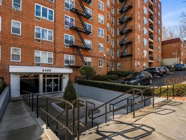 Valles Ave Apt F, Bronx, Property For Sale