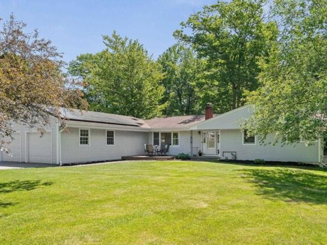 Valleyview Dr, Essex, Home For Sale