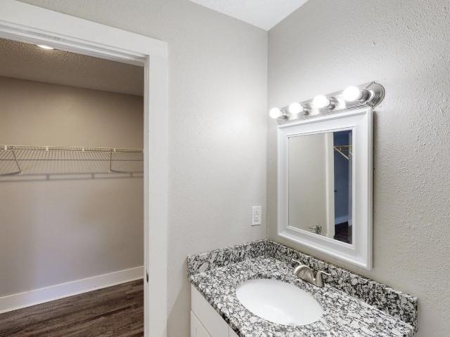Valley Crest 1 Bedroom Apartment for Rent at 316 Beacon Crest Ln, Birmingham, AL 35209 Glen Iris