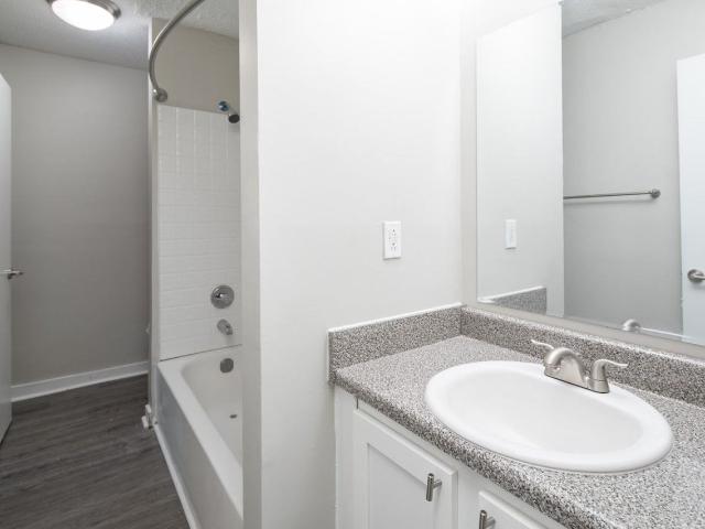 Valley Crest 1 Bedroom Apartment for Rent at 316 Beacon Crest Ln, Birmingham, AL 35209 Glen Iris
