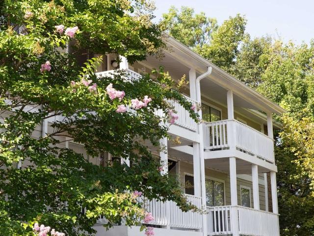 Valley Crest 1 Bedroom Apartment for Rent at 316 Beacon Crest Ln, Birmingham, AL 35209 Glen Iris