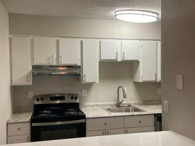 Valley Crest 2 Bedroom Apartment for Rent at 316 Beacon Crest Ln, Birmingham, AL 35209 Glen Iris