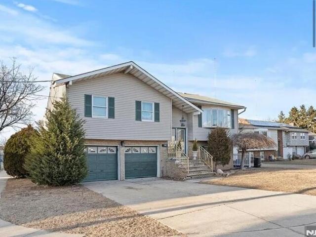 Valley Ct, Secaucus, Home For Sale