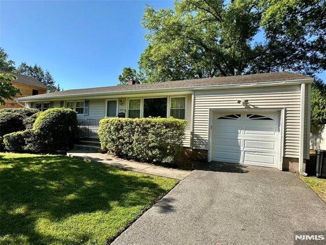 Valley Ct, Township Of Washington, Home For Sale