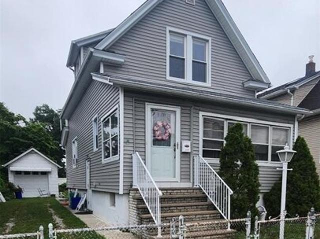 Valley Brook Ave, Lyndhurst, Home For Sale