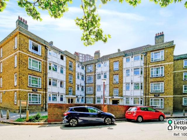 Valley Grove, London, Greater London SE7, 3 bed flat to rent, £2,250 pcm | PrimeLocation