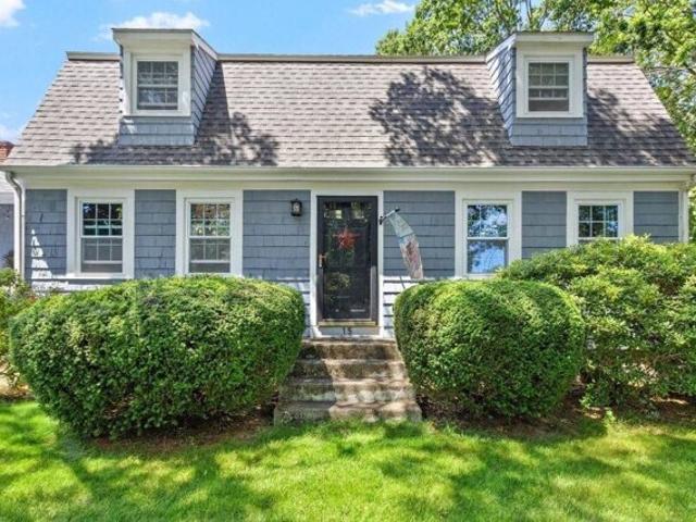Valley Dr, Westerly, Home For Sale