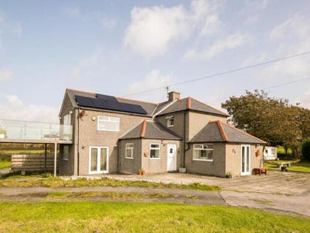 Valley, Holyhead, 4 Bedroom Farm