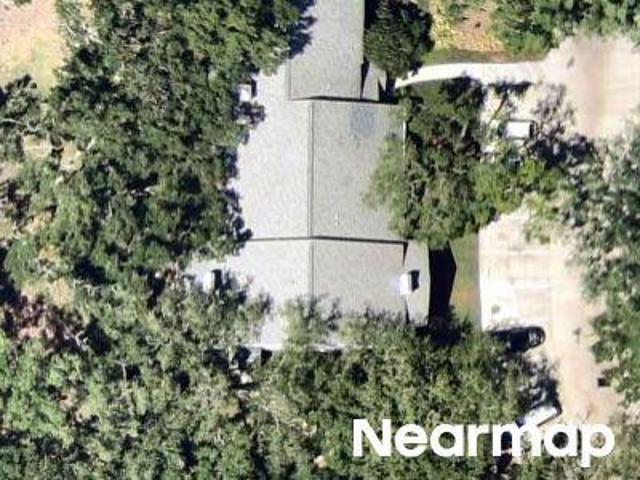 Valley Oaks Dr