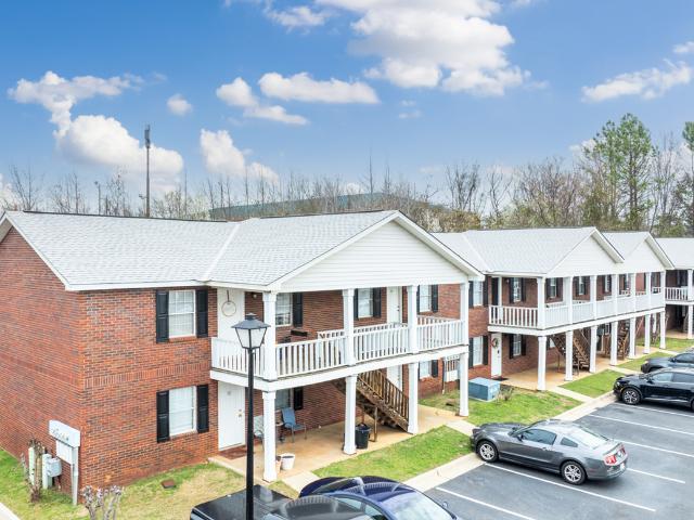 Valley Square Apartments 1 Bedroom Apartment for Rent at 1105 Skyland Blvd E, Tuscaloosa, AL 35405