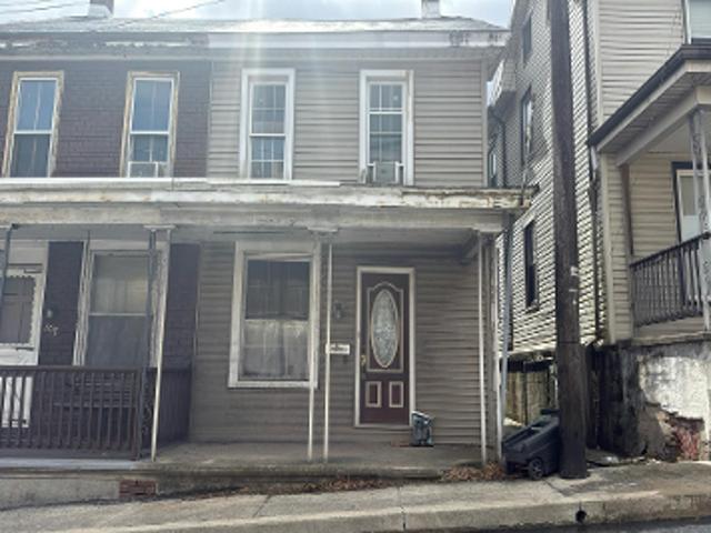 Valley St