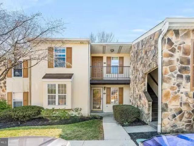 Valley Stream Ln #293, CHESTERBROOK, PA 19087