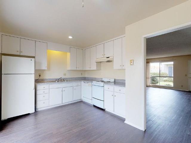 Valley Park 3 Bedroom Apartment for Rent at 17300 Euclid St, Fountain Valley, CA 92708 Fountain Valley