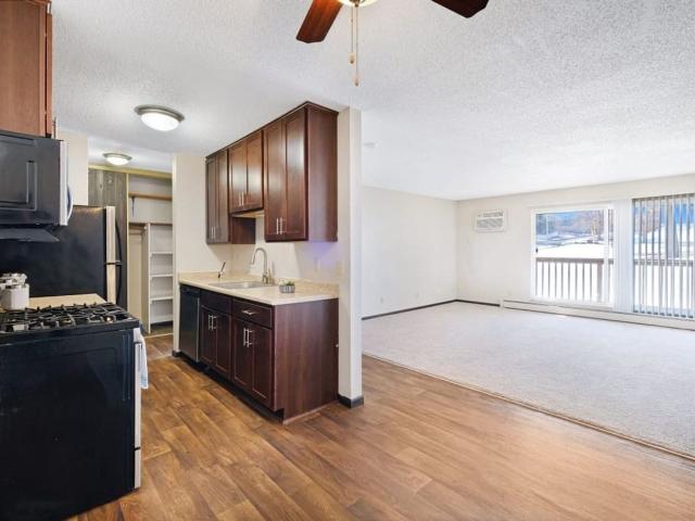 Valley Place Apartments 3 Bedroom Apartment for Rent at 7201 36th Ave N, Crystal, MN 55427 Valley Place