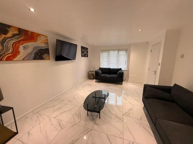 Valley Road, Nottingham NG5, 1 bed end terrace house to rent, £1,300 pcm | PrimeLocation