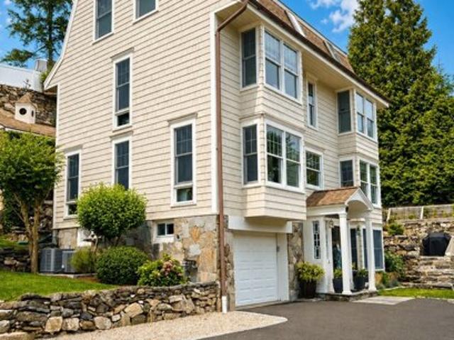 Valley Rd, Greenwich, Home For Sale