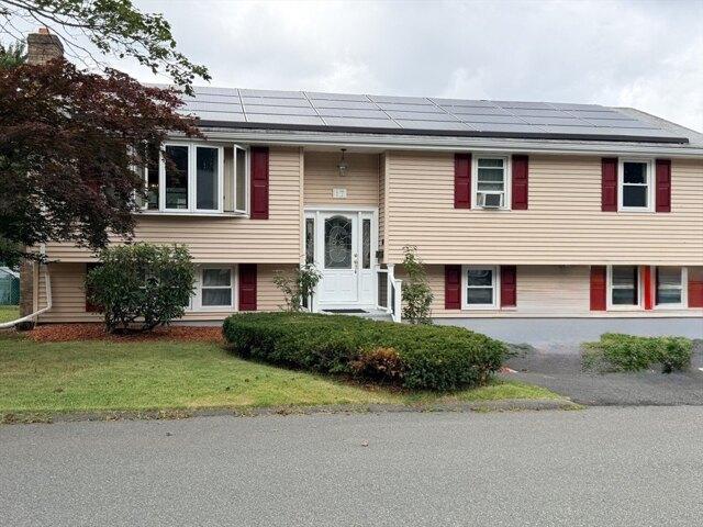 Valley Rd, Stoneham, Home For Sale