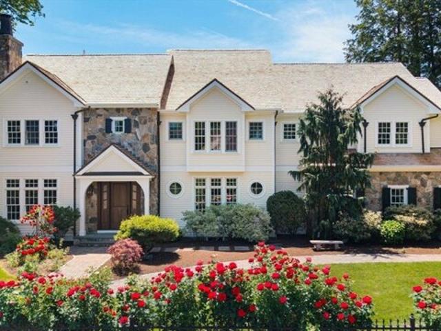 Valley Rd, Wellesley, Home For Sale
