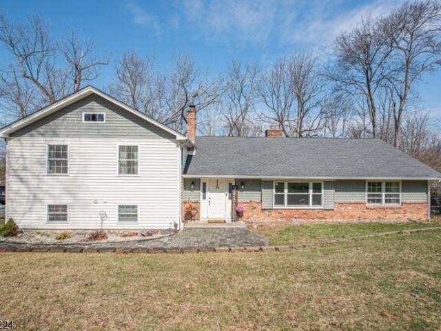 Valley View Trl, Sparta, Home For Sale