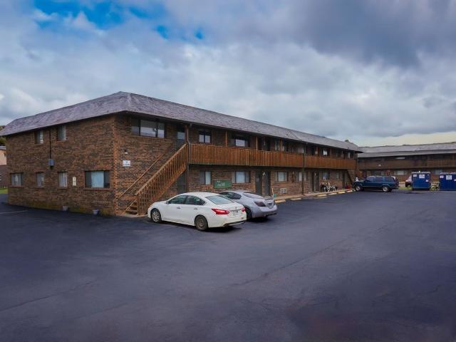 Valley View Apartments 1 Bedroom Apartment for Rent at 127 S Colby Ave, Valley Center, KS 67147