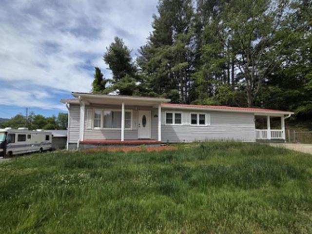 Valley View Cir