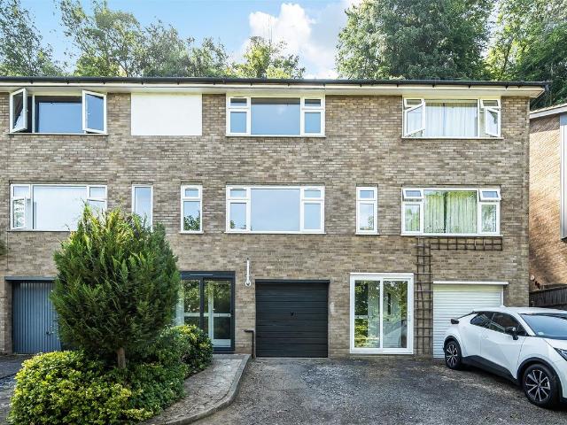 Valley View, Godalming GU7, 3 bed terraced house to rent, £2,750 pcm | PrimeLocation