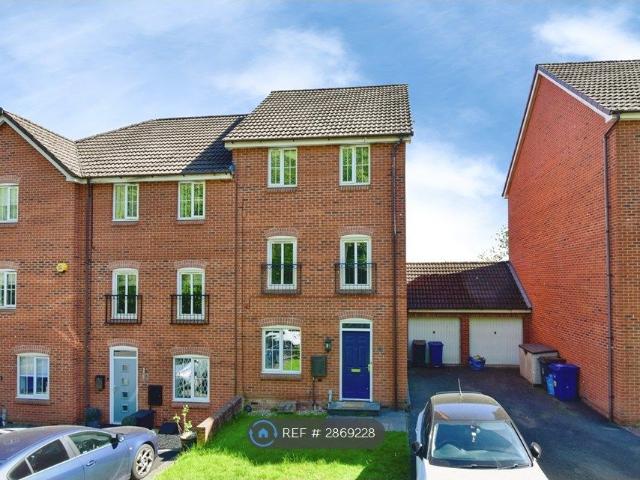 Valley View, Newcastle ST5, Room to rent, £412 pcm | PrimeLocation