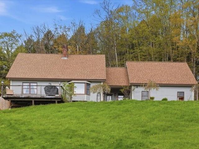 Valley View Rd, Berlin, Home For Sale