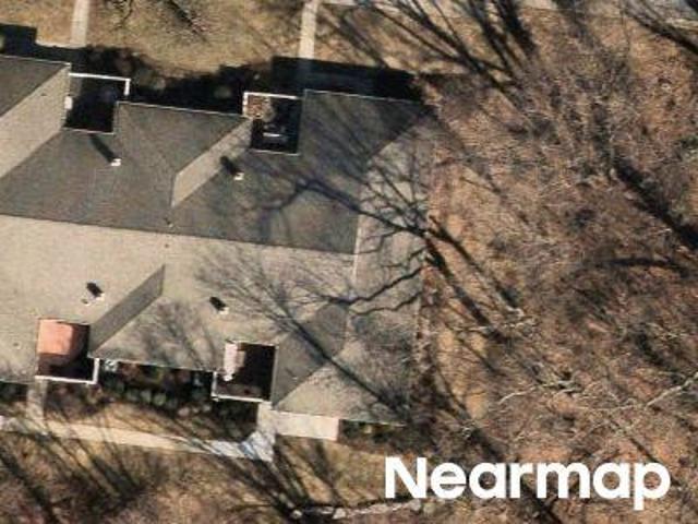 Valleybrook Dr