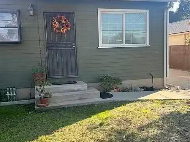 Valmont, TUJUNGA, CA 91042