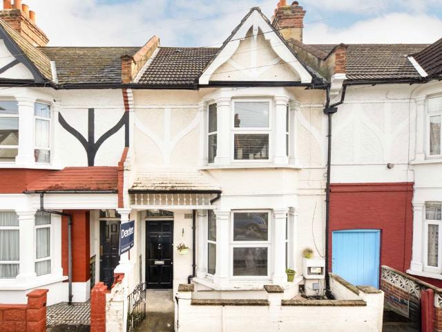 Valnay Street, Tooting SW17, 2 bed flat to rent, £2,300 pcm | PrimeLocation