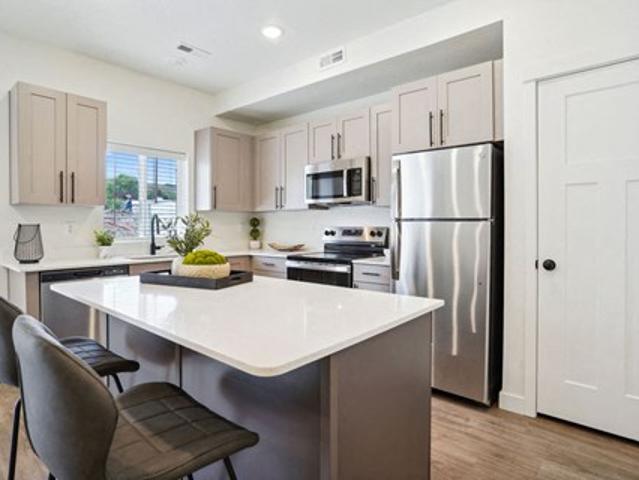 VALO on Vine 3 Bedroom