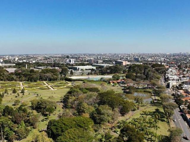 VALOR SOMENTE EM Maio/26! Studio 34 m² no Cristo Rei Ao lado do Jardim Botânico, padrão excelente!