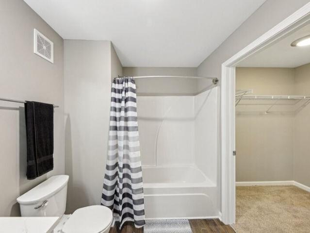 Valora at Homewood 1 Bedroom Apartment for Rent at 915 Valley Ridge Dr, Homewood, AL 35209
