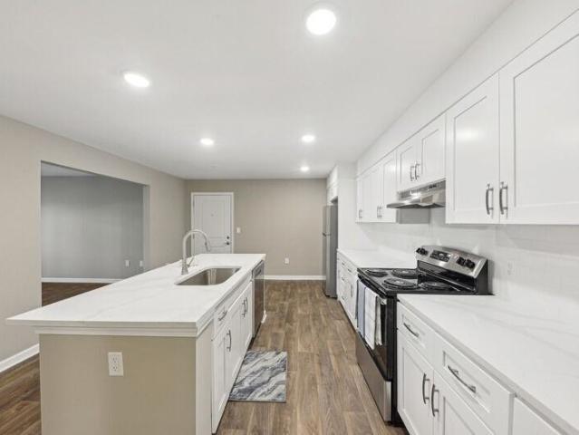 Valora at Homewood 2 Bedroom Apartment for Rent at 915 Valley Ridge Dr, Homewood, AL 35209