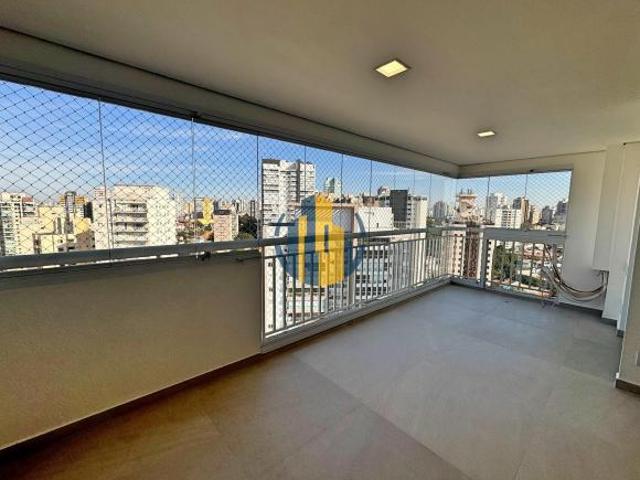 VARANDA GOURMET FINAMENTE DECORADO EM CONDOMÍNIO CLUBE