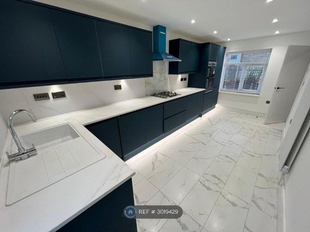 Varden Croft, Birmingham B5, 3 bed terraced house to rent, £1,600 pcm | PrimeLocation