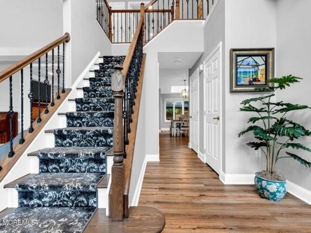 Vardon Way, Farmingdale, Home For Sale