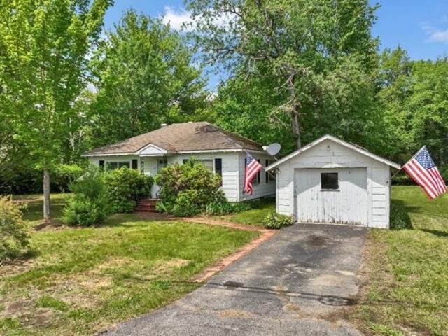 Varney Point Rd, Gilford, Home For Sale