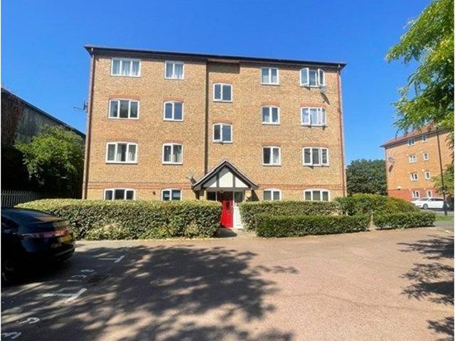 Varsity Drive, London TW1, 1 bed flat to rent, £1,600 pcm | PrimeLocation