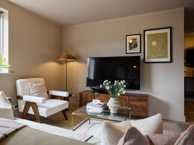 Varsity Drive, TW1, Twickenham