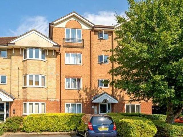 Varsity Drive, Twickenham, 1 Bedroom Apartment